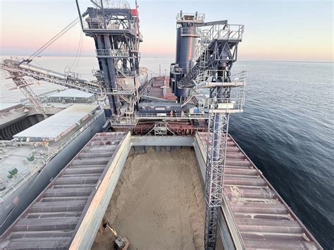 Grisel N De Grupo Servicios Marítimos Gana El Ibj Award 2025 En Liverpool Globalports