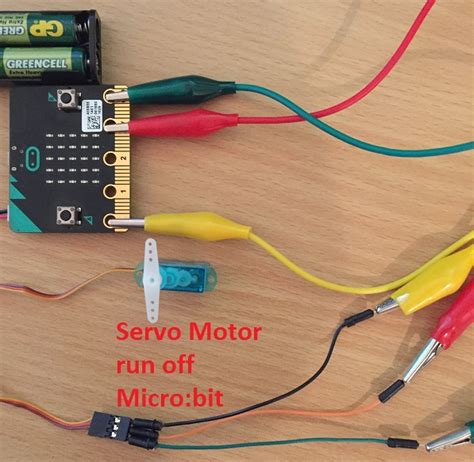 Micro Bit With Servo Motor