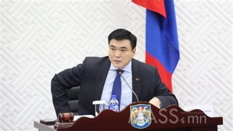 Улаанбаатар хотын Засаг дарга хоёр орлогч дөрвөн төслийн удирдагчтай