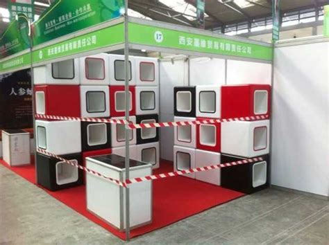 西安多维企业 展柜生产厂家 陕西展台展柜设计制作公司 烤漆展柜厂 化妆品展柜展厅 珠宝首饰柜台 服装店面装修 专卖店装饰装修施工 承接各类商场