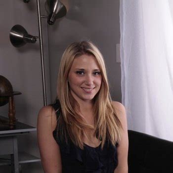 Shelby Paige Bio Read About Her Profile At FreeOnes