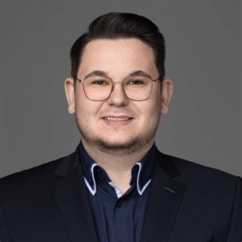 Tom Bayer Finanzberater Sparkasse Nürnberg Xing