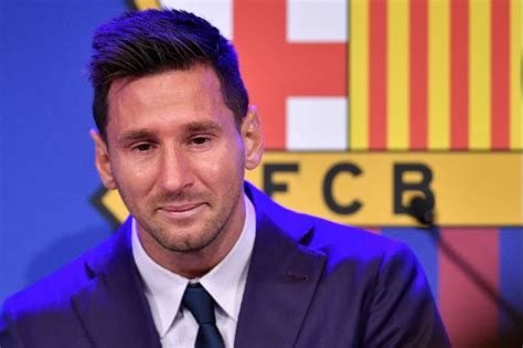 感慨 阿圭罗：美洲杯时梅西准备了巴萨球衣，每3天就告诉我要续约了 Nga玩家社区