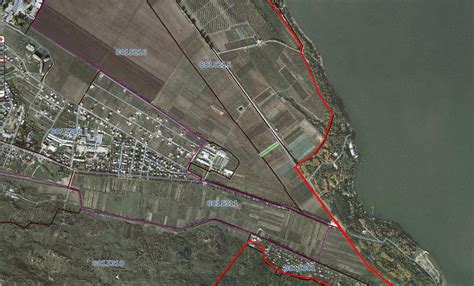 Земельный участок площадью 30 соток Страшены село Кожушна