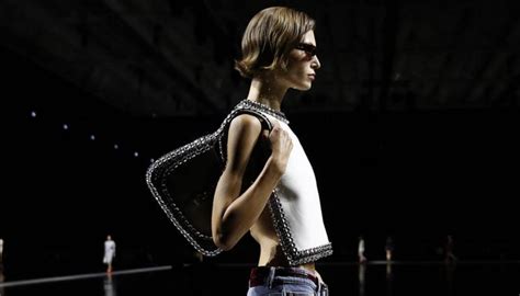 Tudo Sobre A Estreia De Sabato De Sarno Na Gucci Harper S Bazaar