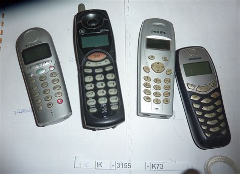 Lot slušalica za bežične telefone četiri slušalice sa Kupindo com 72147325