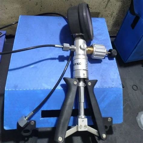 Stainless Steel Calibrator Analog Pressure Calibrator For Industrial