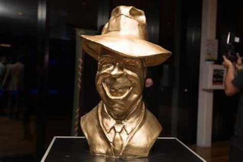 Hoy Se Entregan Los Premios Gardel Mendovoz
