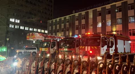 Дэлбэрэлтэд өртөж амиа алдсан алба хаагчдыг сүүлчийн замд нь үдэж байна