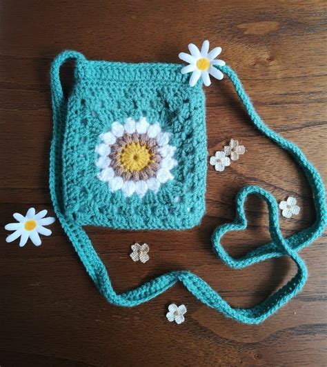 Elegant New Free Crochet Hand Bags Purses And Clothes Pattern