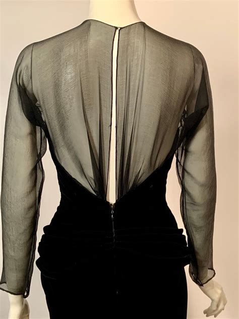 Oscar De La Renta Black Silk Chiffon And Velvet Cocktail Dress Or
