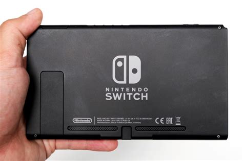 preview-unboxing-nintendo-switch-18 - Mango Zero