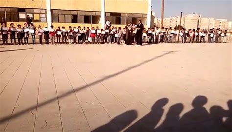 رقص على أغاني المهرجانات يطيح بمدير مدرسة في مصر منوعات من العالم