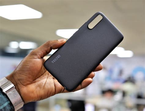 TECNO Phantom 9 Unboxing and First Impressions - HowToTechNaija