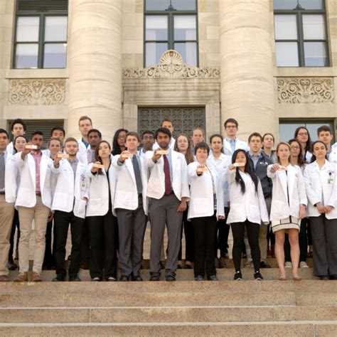 Medical Students Demand Better Training For Opioid Addiction