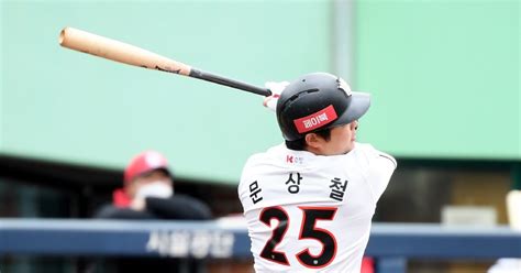 울산 리뷰 소형준 2이닝 무실점 문상철 3타점 맹활약 Kt 주전 나온 Lg에 7대4 승리