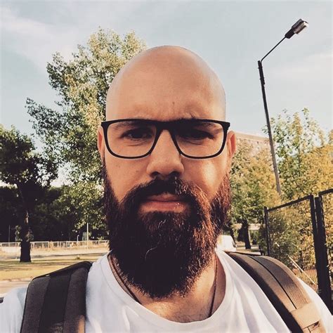 szymon fiedler medium