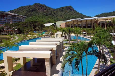 Bohol S Roving Eye My Pico De Loro Experience