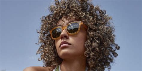 Gli Occhiali Di Eco Accelerano Nello Sviluppo Produttivo Sostenibile