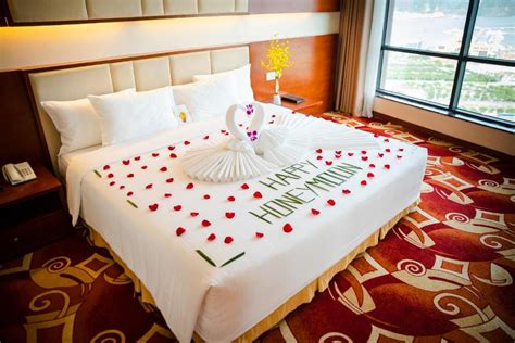 Cách Trang Trí Phòng Tân Hôn Honeymoon Decoration In Hotel Room đẹp Và