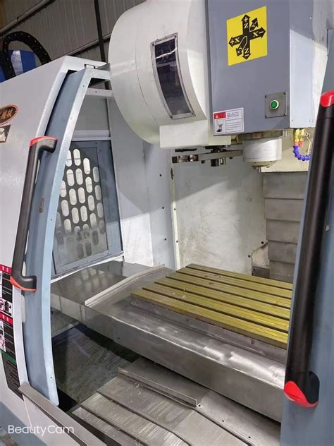 3 Axis Vmc Cnc Machining Center Long Lasting Rigid Structure Fanuc System