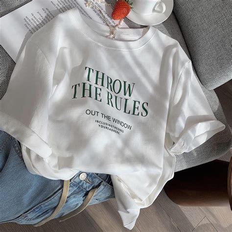 Футболка Женский Zara белый Короткий размер 48 Хлопок Орнамент Воротник Китай Легкая атлетика