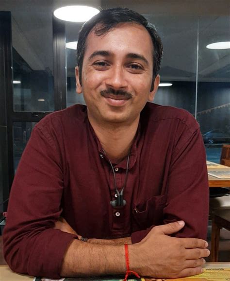 adarsh narayan medium