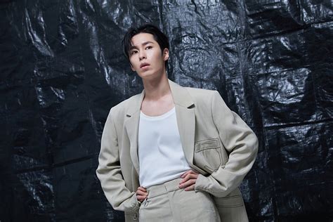 [이재욱] 재욱이는 화보를 찢어 네이버 포스트