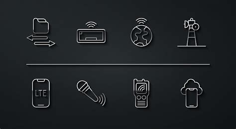라인 전송 파일 Lte 네트워크 위성 접시 워키토키 무선 마이크 컴퓨터 키보드 클라우드 기술 데이터 및 글로벌 아이콘을 설정합니다 벡터 0명에 대한 스톡 벡터 아트 및 기타