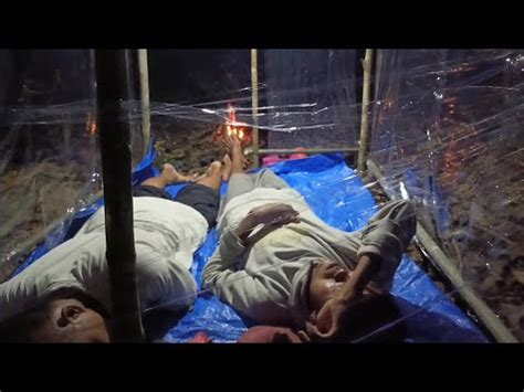 Camping Hujan Deras Tidur Nyenyak Di Cabin Plastik Hangat Sampai Pagi