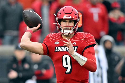 Could The Giants Target Surging Sleeper Quarterback In Late Rounds Of