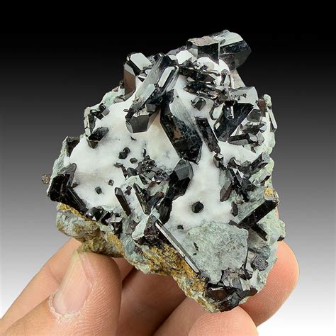 Neptunite Minerals For Sale 2072153