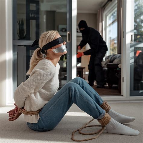 Housewife A Little Tied Up Gagged And Blindfolded By Donchinjao1 On