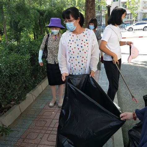 丰台区妇联党支部赴共建社区开展 共建洁净家园 共创文明城区”主题党日活动澎湃号·政务澎湃新闻 The Paper