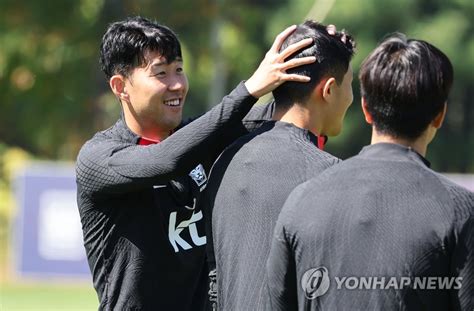 민재 잡는 흥민 연합뉴스
