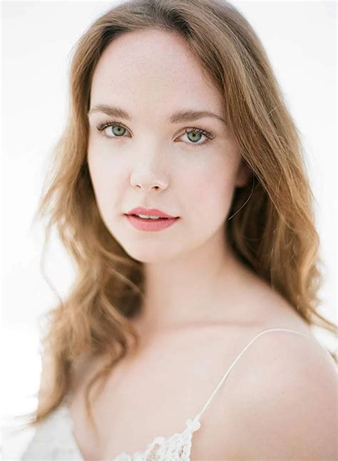Picture Of Morgan Kohan Celebrity Style Actresses Brunettes