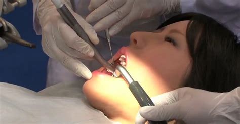 Simroid Robot Offers Ultra Realistic Dental Training Second Career In