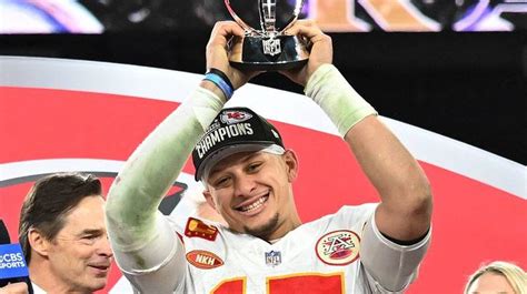 Patrick Mahomes Alle Infos Zu Ehefrau Kindern Gehalt And Vermögen Des