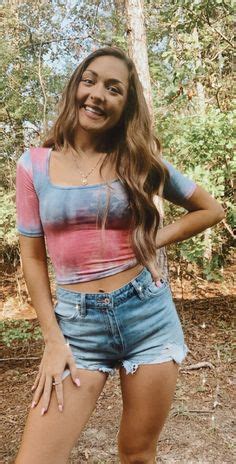 110 Women In Daisy Dukes Ideas To Save Today Women Daisy Dukes