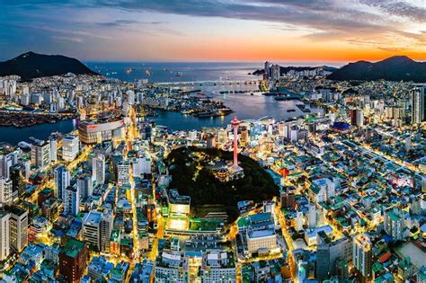Hàn Quốc Busan Ngôi làng bích họa Gamchoen Tháp Busan Chùa