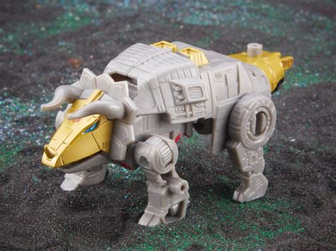 Transformers Legacy Evolution Core Slug Kapow Toys