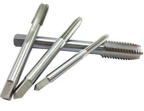 1pc M22x0.5 M22x0.75 M22x1 M22x1.25 M22x1.5 M22x2 M22x2.5 Metric HSS ...