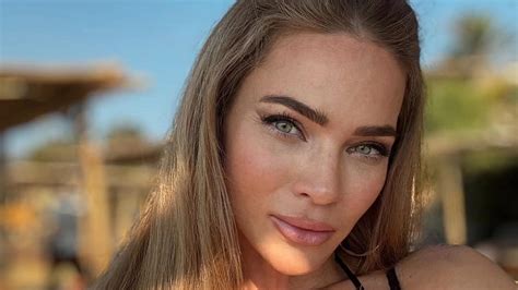 Verešová V Mini Plavkách Detská Veľkosť Píše Jej Fanúšička