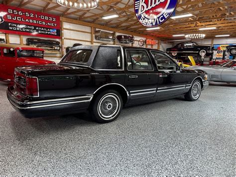 1992 Lincoln Town Car South Jersey Classics