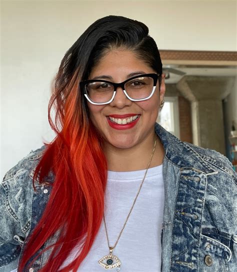 Jesenia — Bio Site