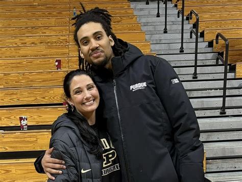 Who Is Trey Kaufman Renns Mother Meet His Mother Lara Renn