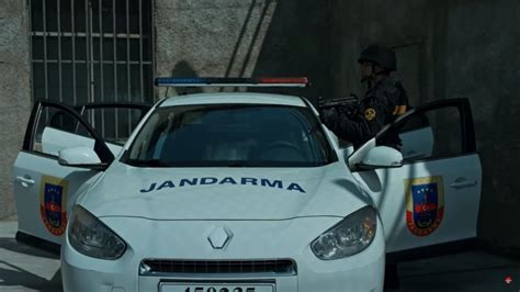 IMCDb org Renault Fluence L in Söz