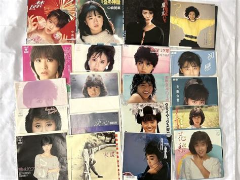 【やや傷や汚れあり】【k598】昭和のアイドル シングル レコード 21枚セット テレサテン 小泉今日子 松田聖子 中森明菜 斉藤由貴など