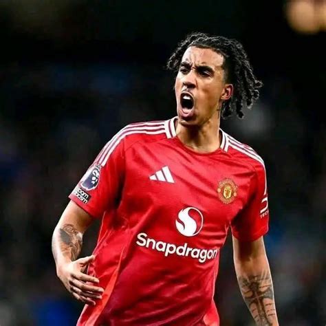 Learn ဆံပင်အနက်လေးနဲ့ ပြန်မြင်ချင်တယ်ဆိုလို့ 💕 𝗔 𝗕 𝗖 𝗗 လောက်သိတာနဲ့တက်လို့ ရပါပြီ ။ ️ အလုပ်ခ