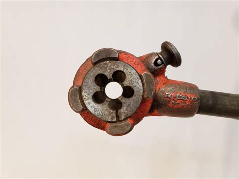 Ridgid Pipe 00 R Hand Ratchet Threader And 1 2 Die Head Chicago Hvac Tools And Supplies